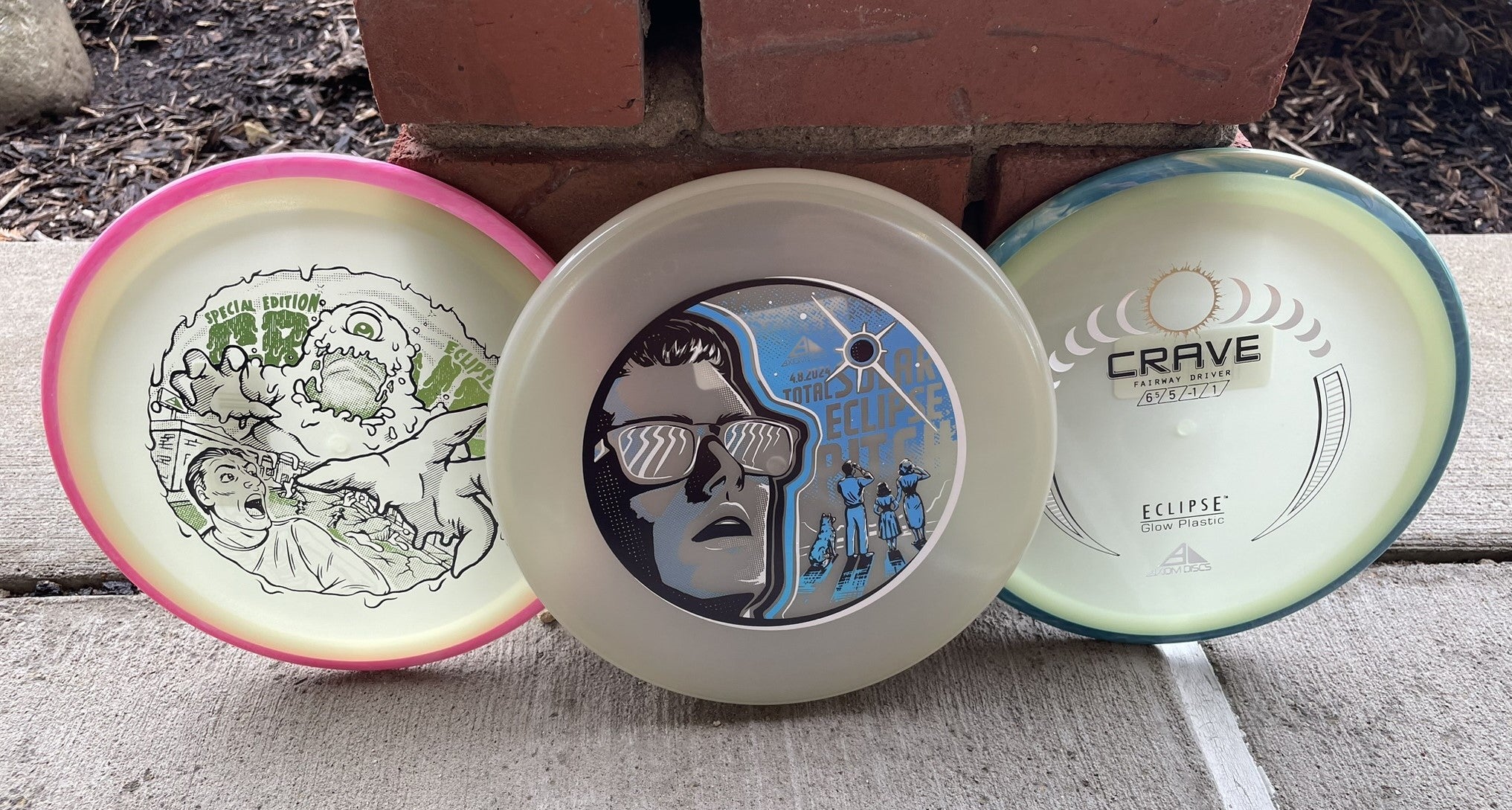 Total Eclipse Pitch, Eclipse Crave – Squirrelly Discs